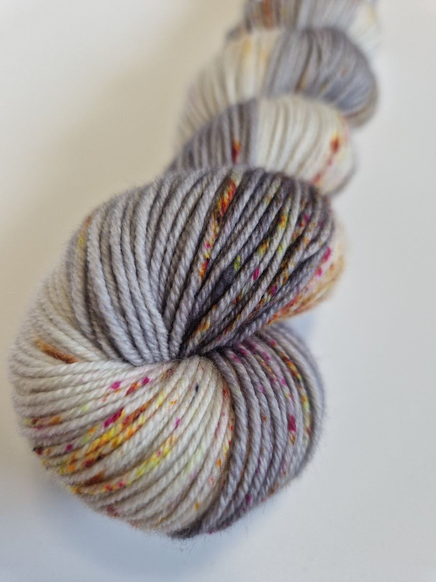 Tickle - DK Deluxe 100g – Dottir Dyeworks