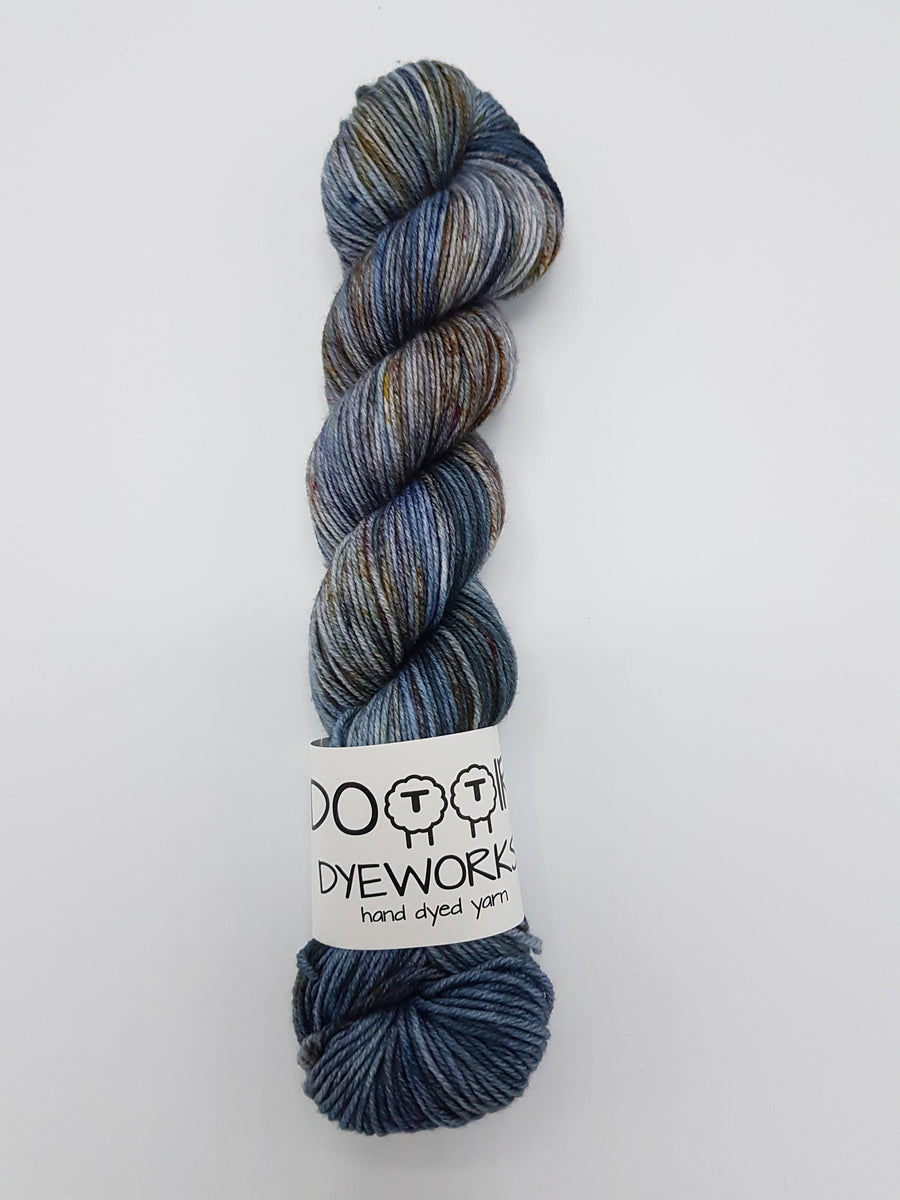 Maze - DK Deluxe 100g – Dottir Dyeworks